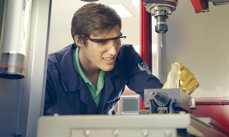 Ingeniería Mecatrónica | Carrera con Visión Tecnológica